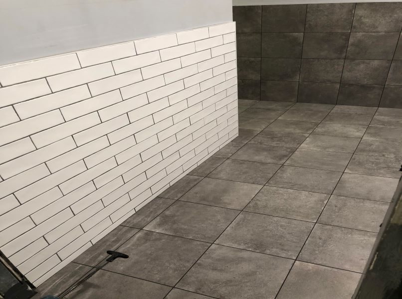 The Significance of Bathroom Tile Screeding - Itile Bathrooms NT